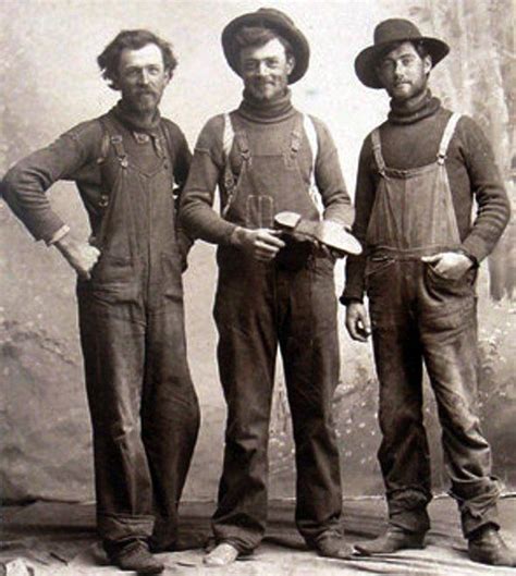 Workers 1898 The One On The Right Looks Like Jude Law Working Man Working Class Look