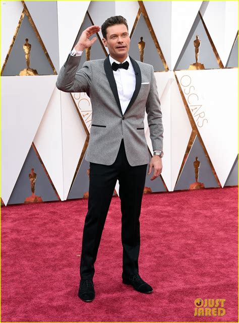 Ryan Seacrest Makes An Early Arrival At Oscars 2016 Photo 3591654