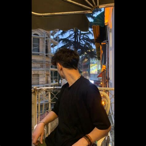 Boy In Jawline Snaps Fashion Blogger Poses Couples Poses For Pictures