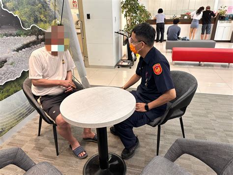 老翁猛換匯款理由 警銀聯手戳破保住120萬 麟傳媒