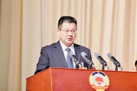 政协岳阳市八届五次会议开幕