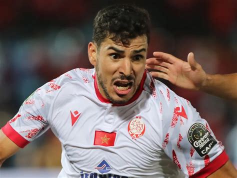 Le Mc Alger Convoite Un Autre International Algérien