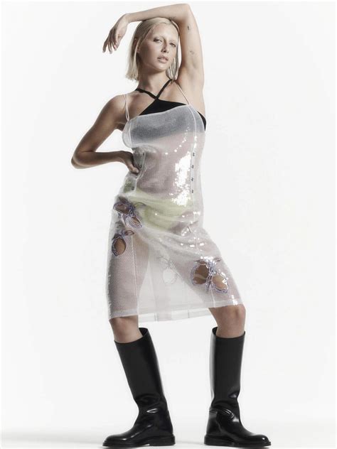 Being Real Emma Chamberlain By Tom Schirmacher For Porter Magazine