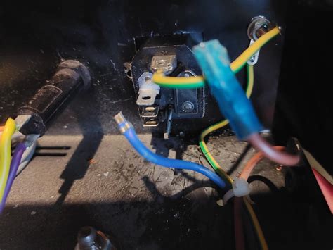 Amp Power Iec Socket Wiring Help Please Hello Im In The Process Of Replacing A Snapped Iec