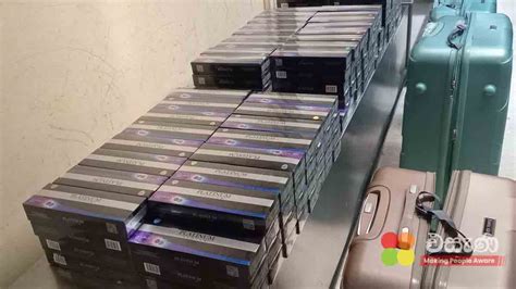 නීතිවිරෝධී දුම්වැටි රැගෙන ආ කාන්තාවක් කටුනායකදී අත්අඩංගුවට