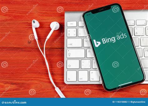 Bing Application Icon On Apple IPhone X Screen Close Up Bing Ads App Icon Bing Ads Is Online