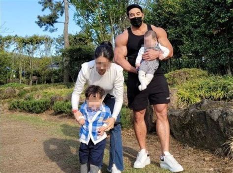 코빅 징맨 황철순 아내 돌i냐 애 둘 키우면서 바람 외도 의혹 종결한 사진 Jtbc 뉴스