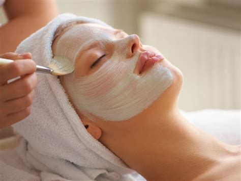 Benefits Of A Facial Massage 5 Things To Remember