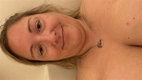 Sexy Lexy Morgan Smoking Topless Manyvids