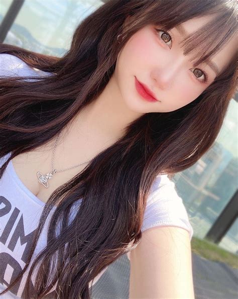 모델 손예은 곧 트위치에서 방송 치지직 에펨코리아