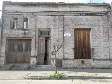 Venta Casa 3 Dormitorios Azul Con Cochera Mercadolibre