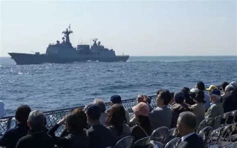 【聯合ニュース】韓国海軍が国際観艦式に参加 岸田氏乗る「いずも」に敬礼 韓国内で「旭日旗」論争が巻き起こる可能 News Everyday