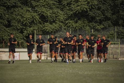 Локомотив Мездра започва подготовка в началото на юли уреди 6 контроли