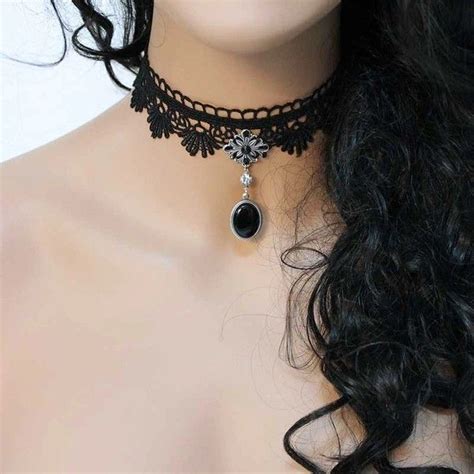 Pin de Maite Zudaire en stoned en 2020 | Collares pegados al cuello ...