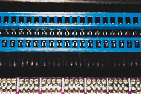 마더보드의 메모리 슬롯을 닫습니다 램 소켓 회로 기판의 커넥터 Cpu에 대한 스톡 사진 및 기타 이미지 Cpu Pci 카드