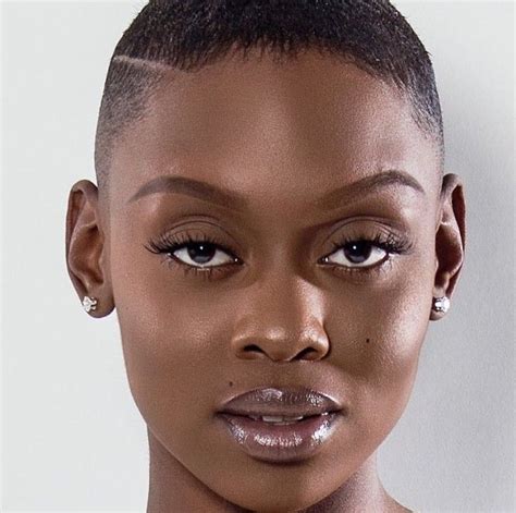 Bald Head 👌🏿💇🏾‍♀️ Jennevam Bald Beauty Afro Black Woman Natural