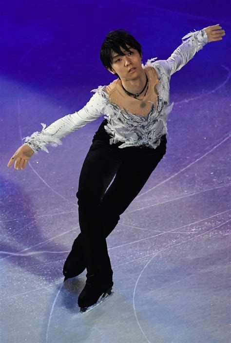 37 Christopher Elf With Other Fashion Models Ideas Fashion Models Elf Clothes Elf