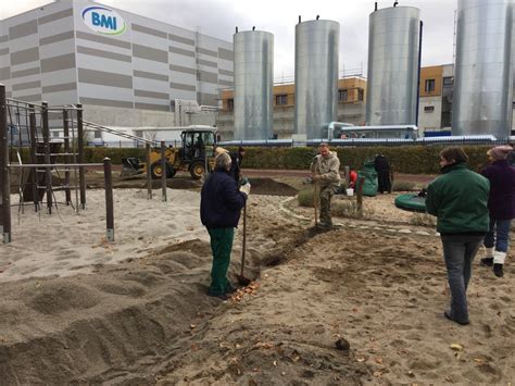 Arbeitseinsatz Umfeldgestaltung Für Den Hort Der Grundschule „max