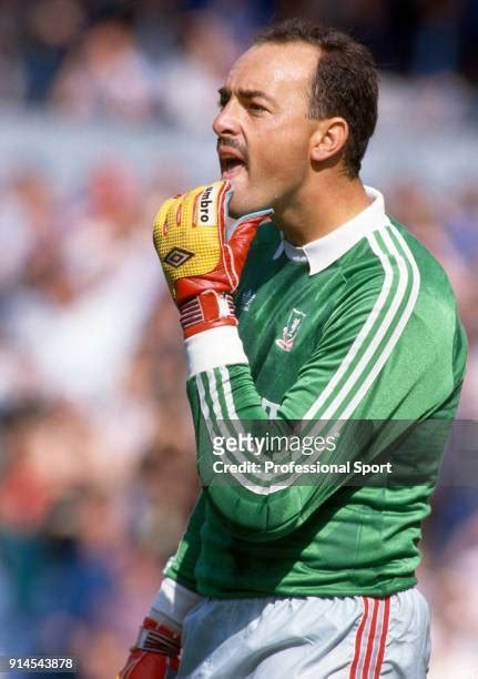 Bruce Grobbelaar Photos Photos And Premium High Res Pictures Getty Images