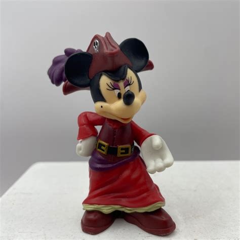 Disney Toys Disney Pirates Of The Caribbean Minnie Mouse As