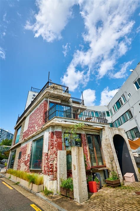 스튜디오 콘크리트 문화 정보와 주변 관광 명소 및 근처 맛집 여행 정보