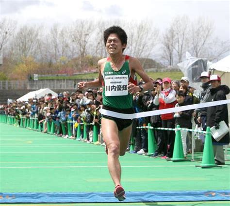 太疯狂川内优辉连跑两个半马 本周日将战仙台