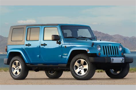 2010 Jeep Wrangler Vins Configurations Msrp And Specs Autodetective
