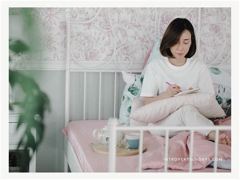 5 Simple Ways To Use An Introvert Journal To De Stress