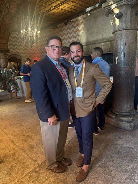 Officeinspiration Culture Goexp Anthony Serafino