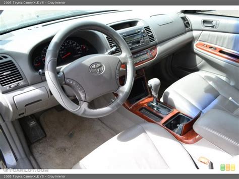 Gray Interior Photo For The 2005 Toyota Camry Xle V6 102523670