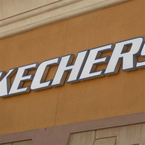 Scientist Tells Joe Rogan When And How Tech Ai Will ‘replace Humans