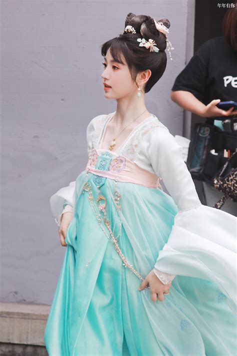 田曦薇 Tian Xiwei China Fashion Chinese Fashion Drama Fashion Cdrama Tian Xiwei Fuck Yeah