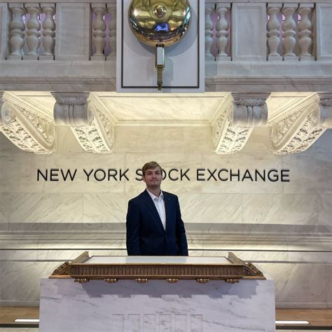 Francois Pretorius Investment Banking Analyst Roc Global Linkedin