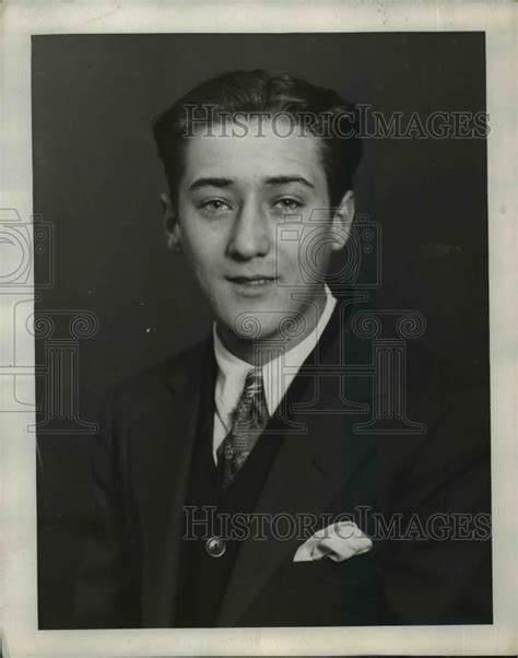 1934 Press Photo Mike Schumaker Of 2303 St Clair Nef02171 Historic Images