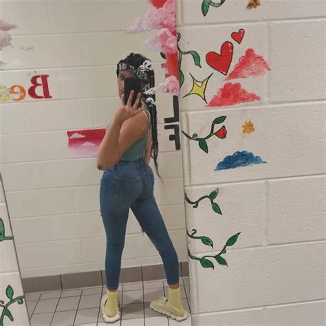 Armira Armiramoney • Threads Say More