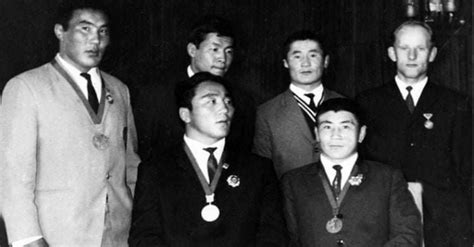 Монголын тамирчид Олимпын анхны медалиа хүртэж байлаа · Dorgio Mn