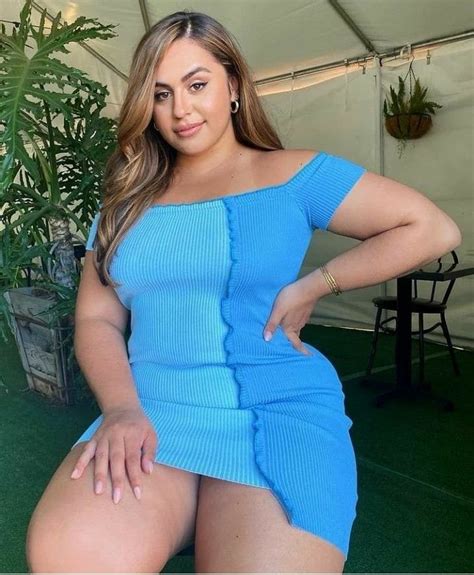 Pin De Frankie Mejia Jr Em Beautiful Curvy Women Garotas Poses