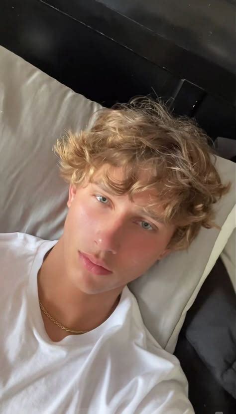 Blonde Hair Blue Eyes Blonde Boys Curly Blonde Blonde Haired Teen