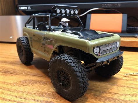 Axial SCX 24