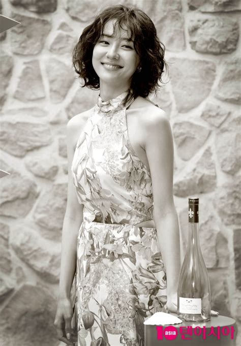 Ten 포토 박지현 흑백사진 고혹미 물씬 텐아시아