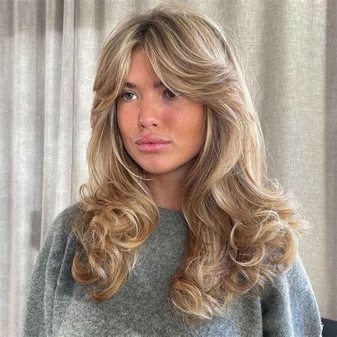 24 Soft Curtain Bangs Ideas For A Girlish Touch Styleoholic