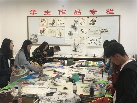 学前教育学院举办我们的节日清明节系列活动手绘风筝放飞大赛 学前教育学院欢迎您