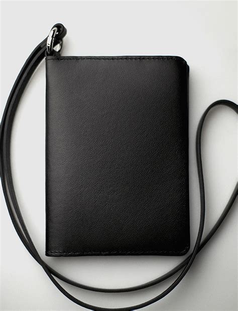 GIFT GUIDE