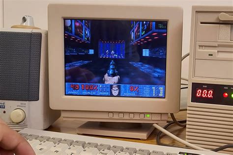 Tiny Intel 486 Computer Runs The Ultimate Doom Perfectly Complete With Sound Blaster Speakers