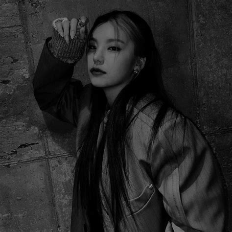 Пин от пользователя Io Bastard на доске Sèx Mên Gīrl 🧎🏻‍♂️ в 2023 г Фотосессия Эмо