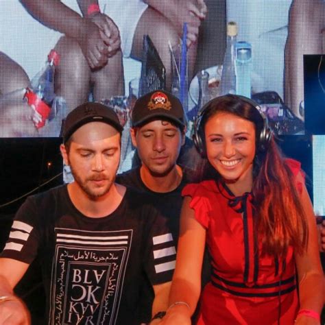 Photos De Delphine Wespiser Page 33