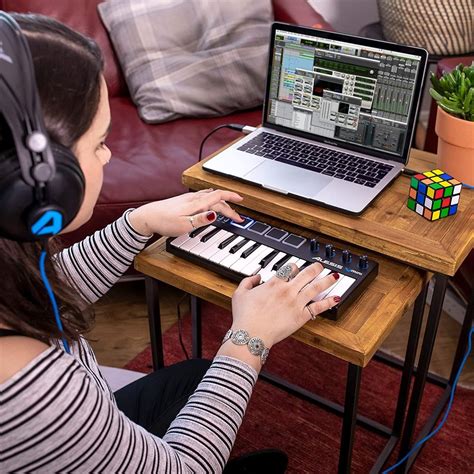 Alesis V Mini 25 Key Usb Midi Keyboard Controller With 4 Backlit Sensitive Pads 4 Assignable