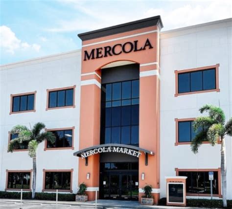 Dr. Joseph Mercola’s Qualifications