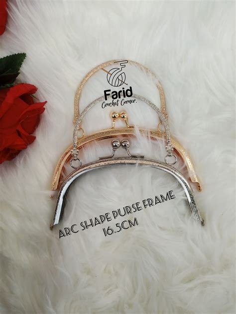 Arc Shape Frame Farid Crochet Corner