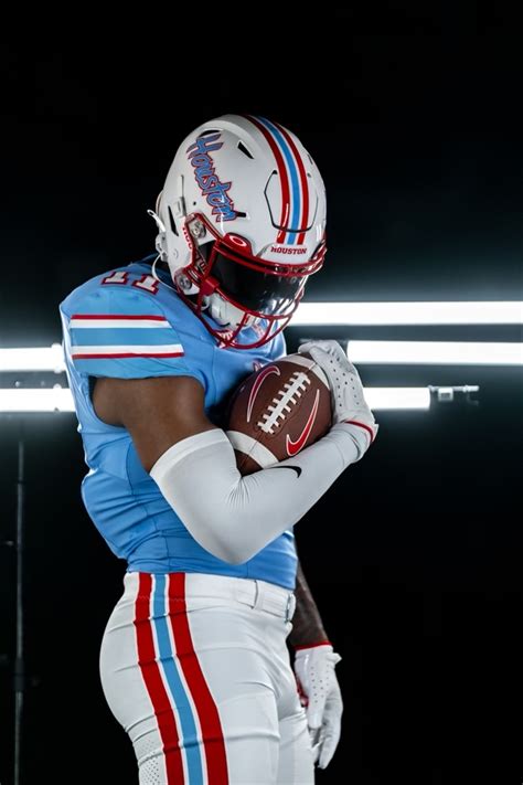 Photos Luv Ya Blue Houston Cougars Honor Oilers History With Popular Photos Luv Ya Blue Houston Cougars Honor Oilers History With Popular